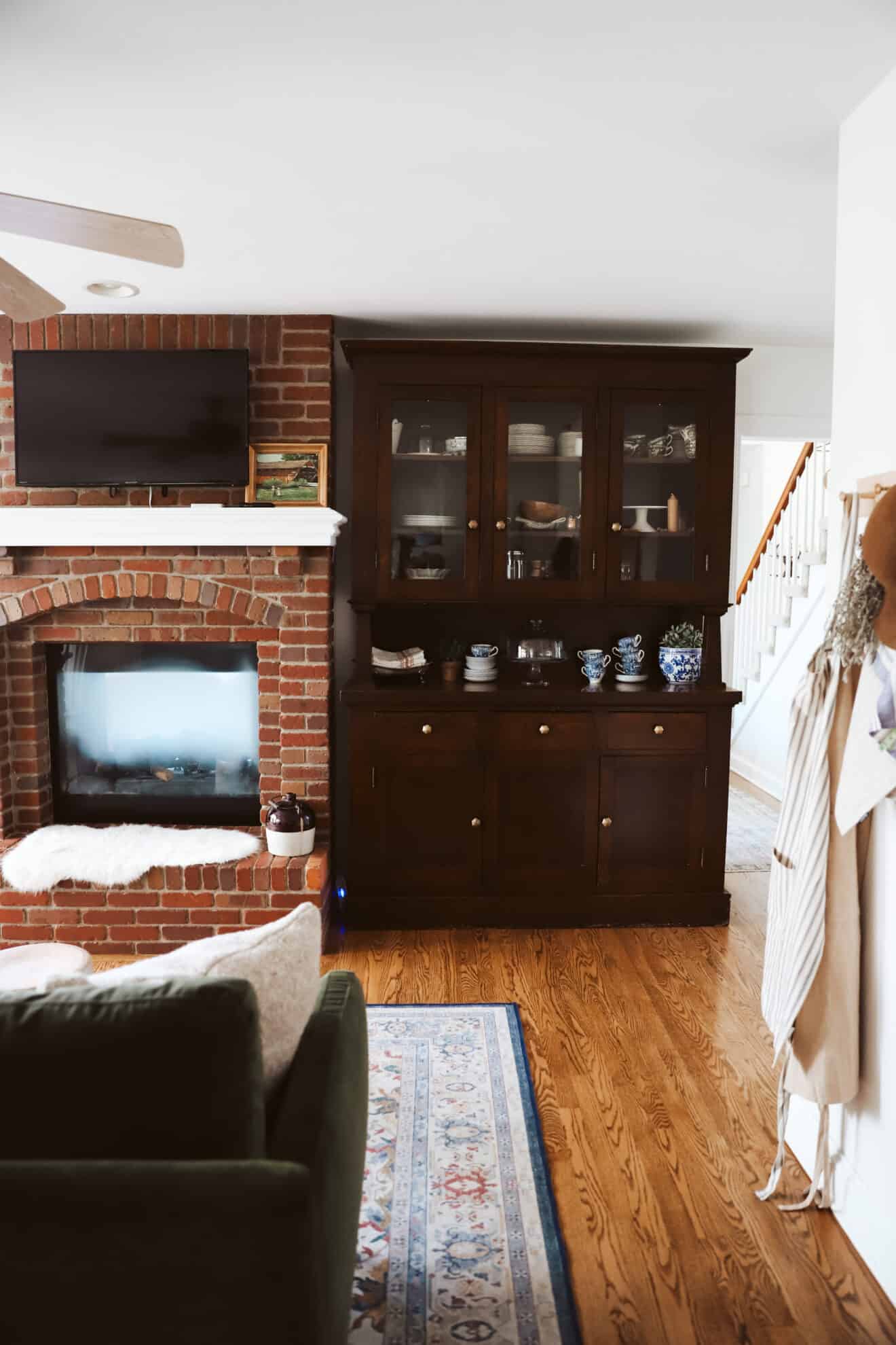 Simple Elements of a Keeping Room - The Quick Journey